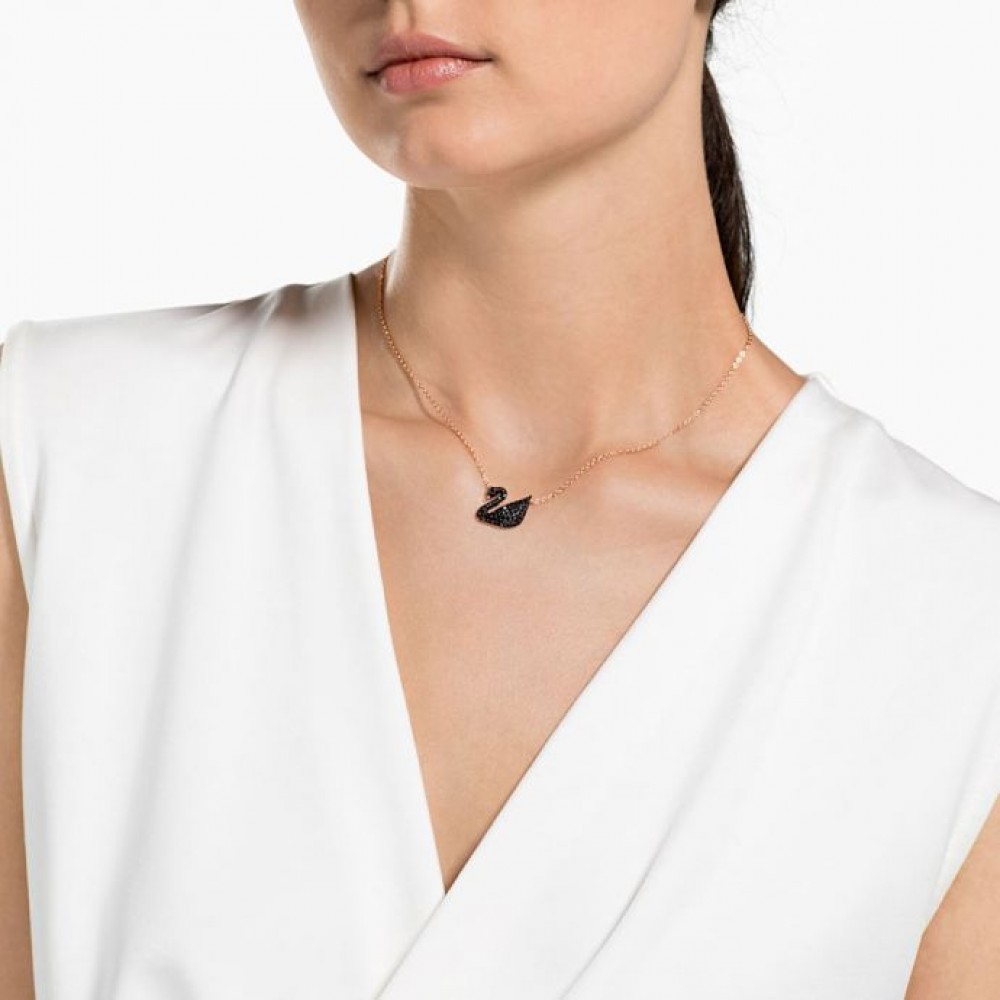 Swarovski Iconic Swan Kolye Ucu, Siyah, Pembe altın rengi kaplama